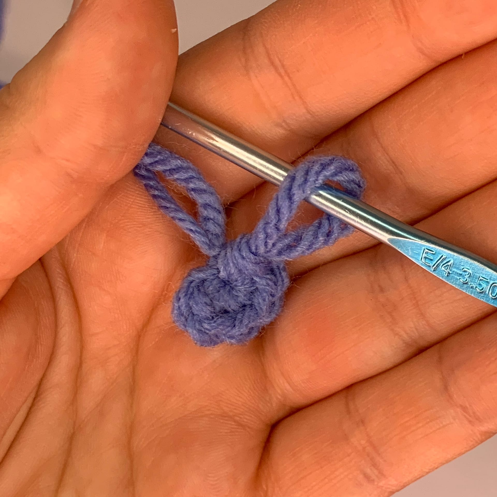 How To: Magic Ring (or Magic Circle) - Stitched Safari