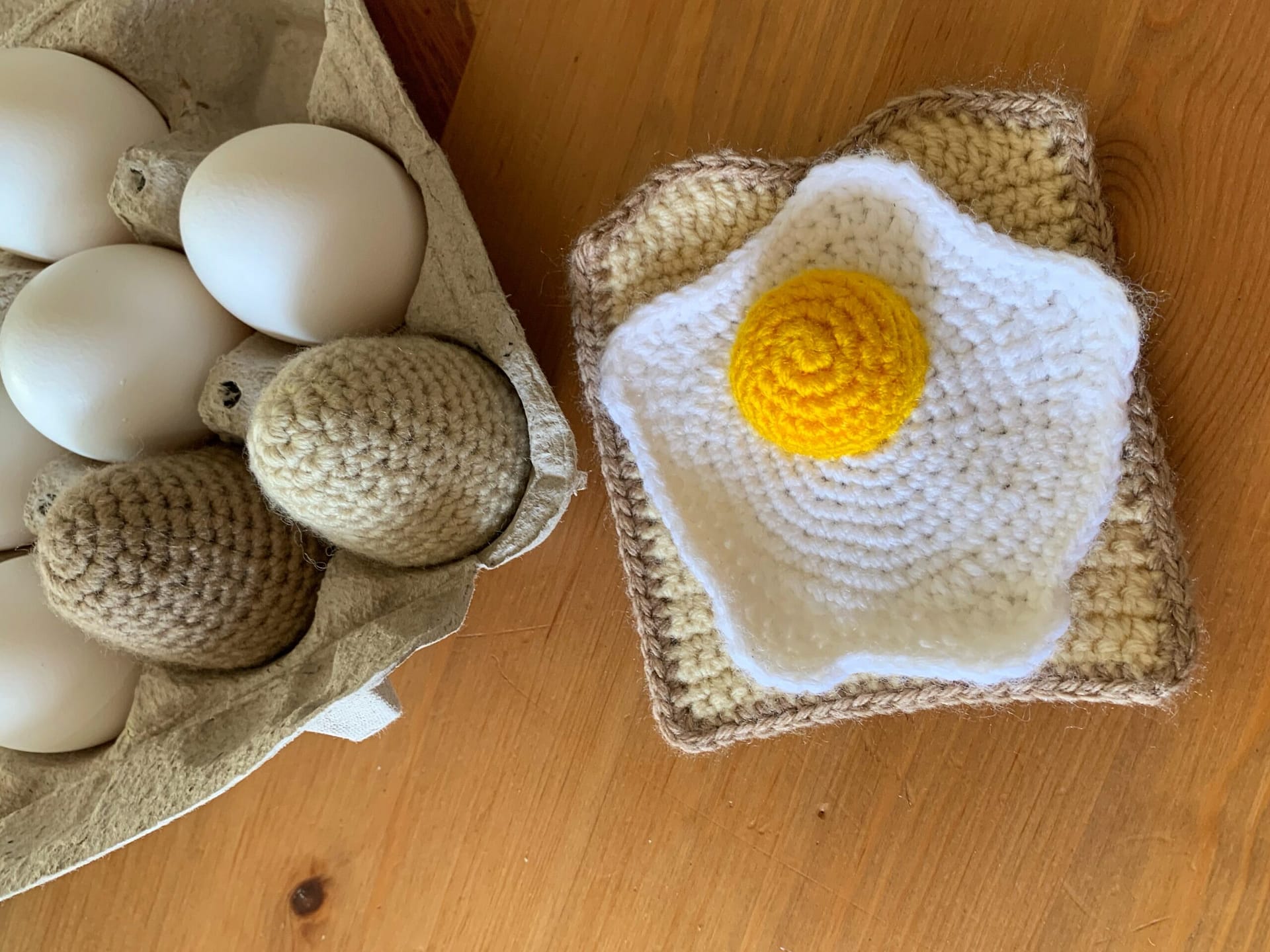 Crochet a slice of Bread, Free Toast Pattern - Stitched Safari